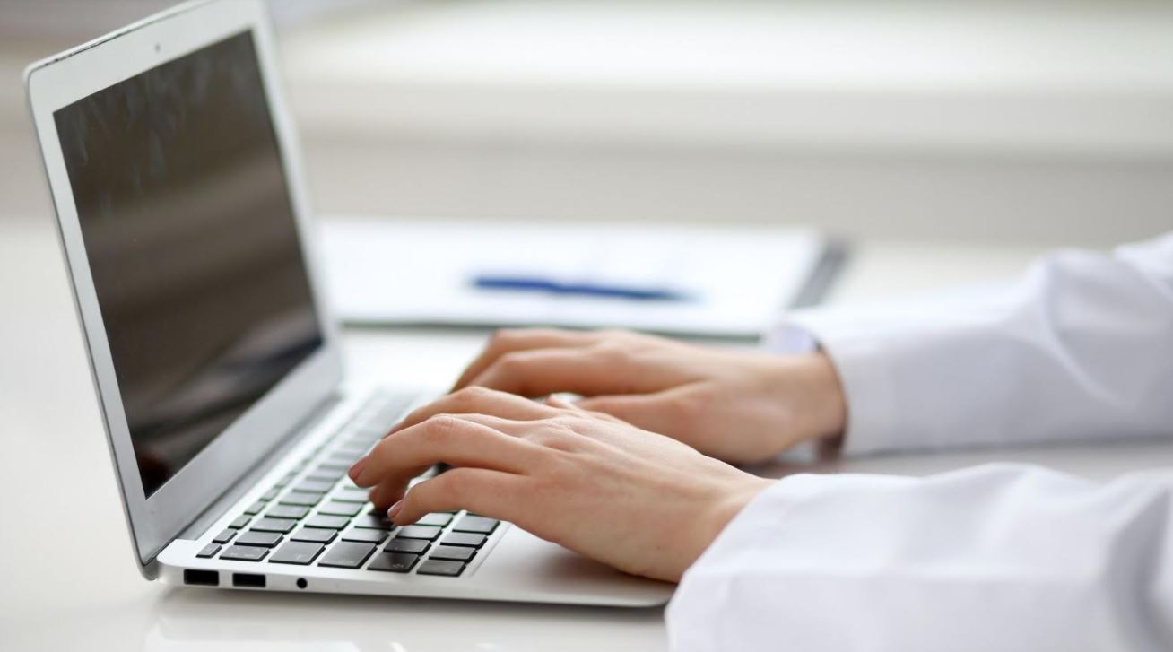 How to Get More Positive Patient Reviews - The Healthcare Guys