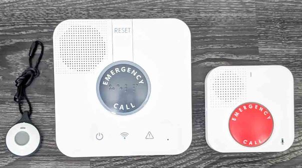 How Does a Medical Alert Work? - The Healthcare Guys